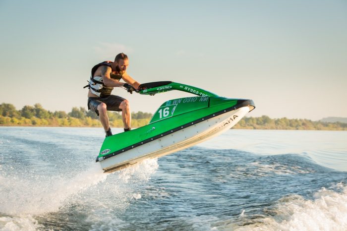 Best Jet Ski Life Jackets (2021 Review) - Family Hype